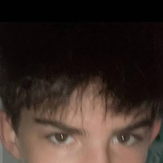 Chat with Luke Ross - text or voice, Enjoy AI Chat Free & Safe