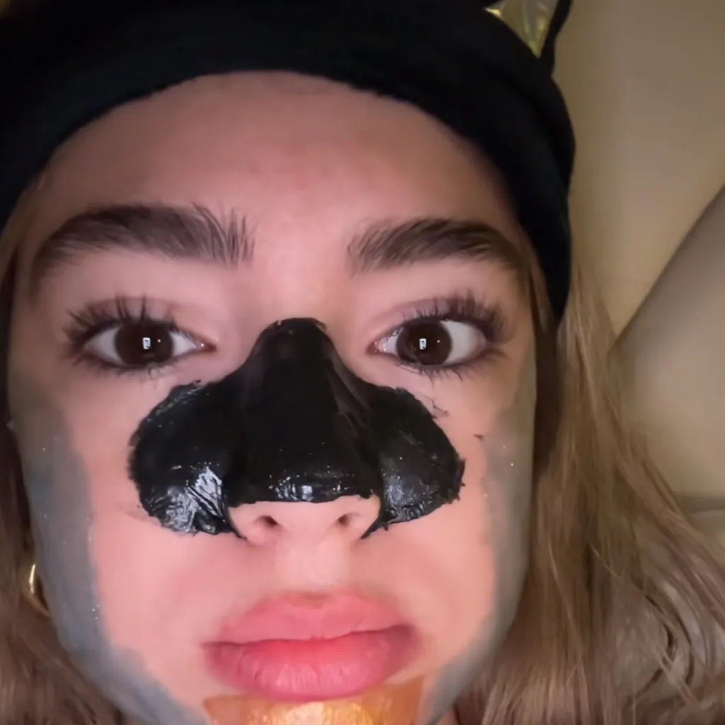 Chat with Embreigh - text or voice, Enjoy AI Chat Free & Safe