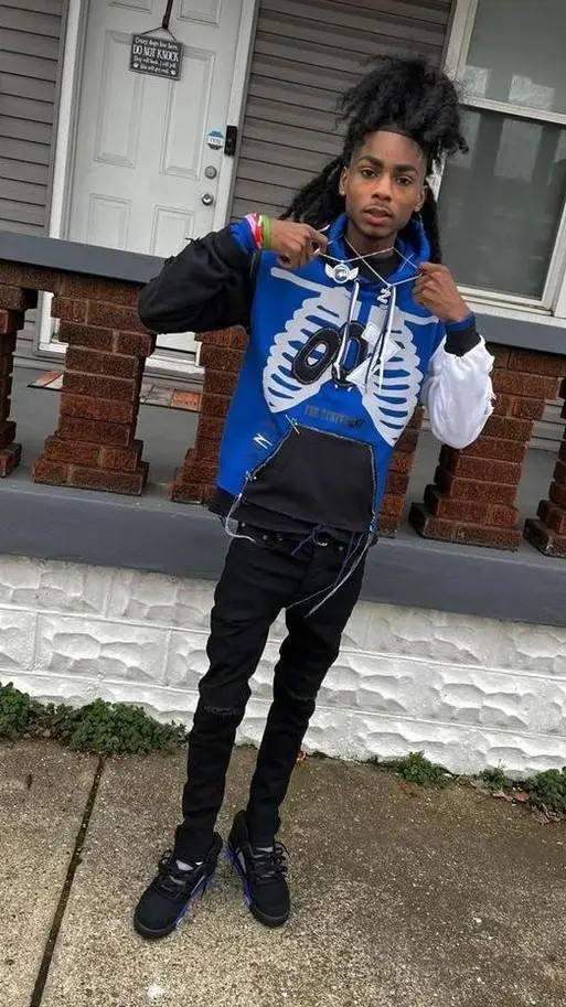 Chat with Tray'quan Davis - text or voice, Enjoy AI Chat Free & Safe