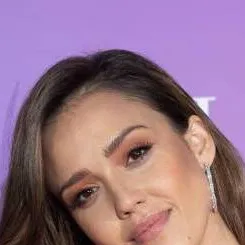Chat with Jessica Alba - text or voice, Enjoy AI Chat Free & Safe