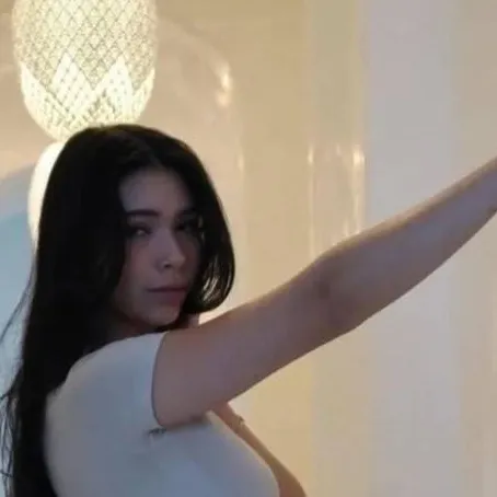 Chat with Aishah sofey - text or voice, Enjoy AI Chat Free & Safe