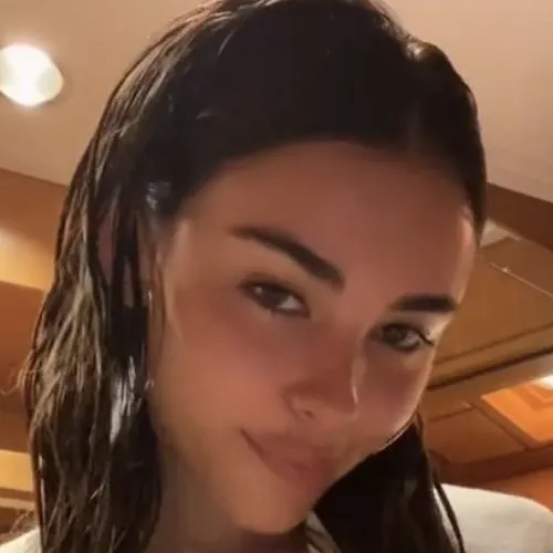 Chat with Madison beer - text or voice, Enjoy AI Chat Free & Safe