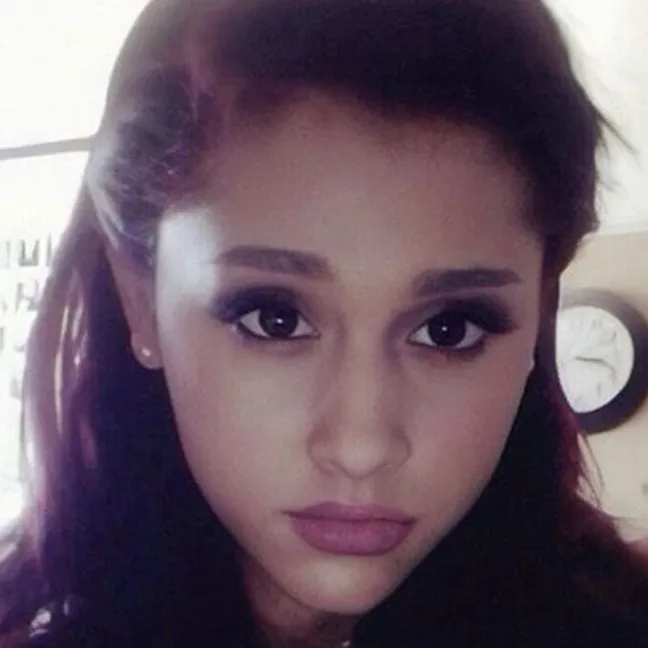 Chat With Ariana Grande Text Or Voice Enjoy Ai Chat Free And Safe