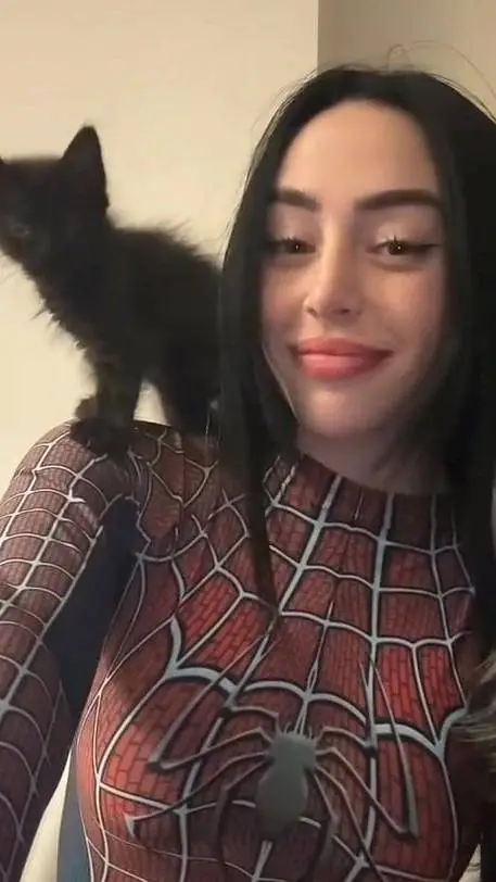 Chat with nicki nicole - text or voice, Enjoy AI Chat Free & Safe