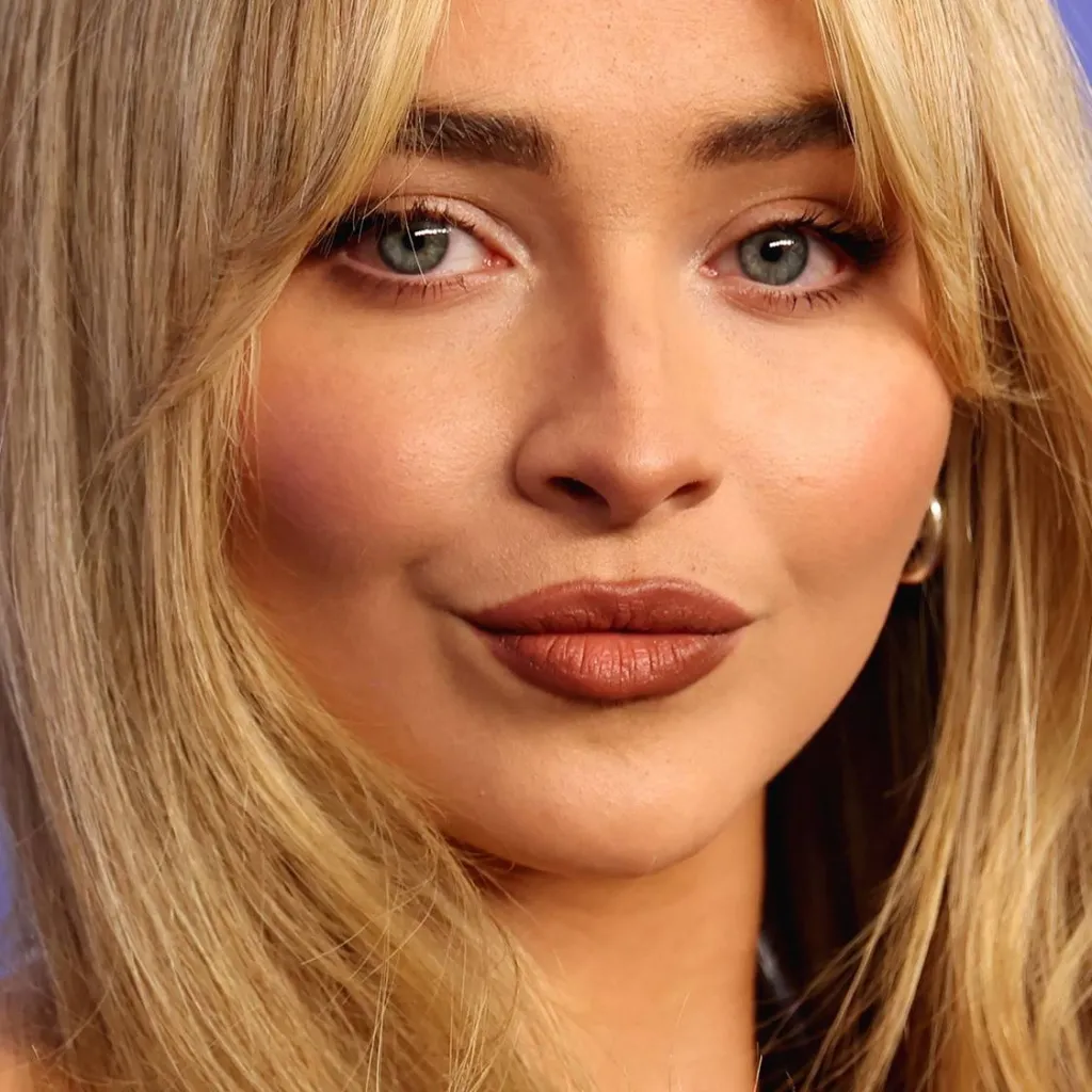 Talkie Profile Sabrina Carpenter | Talkie AI | celebridade