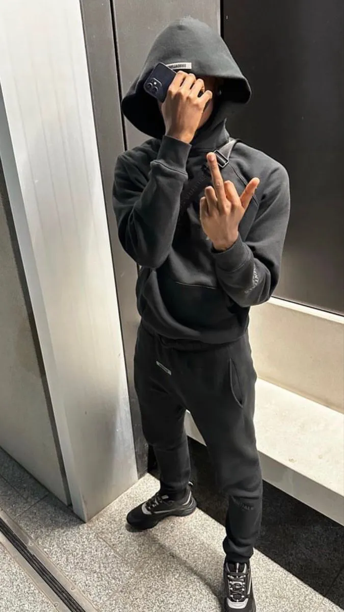 Chat with Carvel - text or voice, Enjoy AI Chat Free & Safe