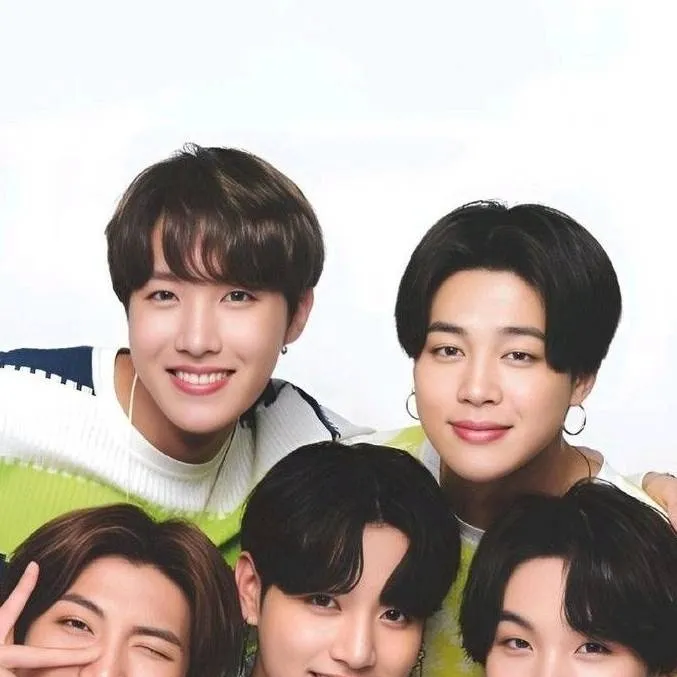 Chat with BTS 😘 🥰 - text or voice, Enjoy AI Chat Free & Safe