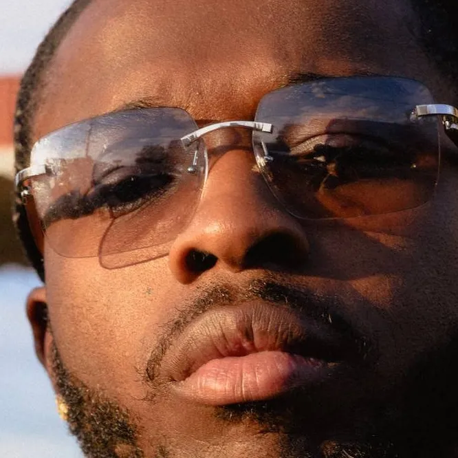 Chat with pop smoke - text or voice, Enjoy AI Chat Free & Safe