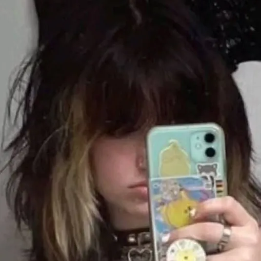 Chat with Emo girl - text or voice, Enjoy AI Chat Free & Safe