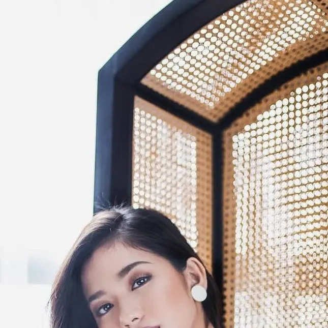 Chat with Aiah arceta - text or voice, Enjoy AI Chat Free & Safe