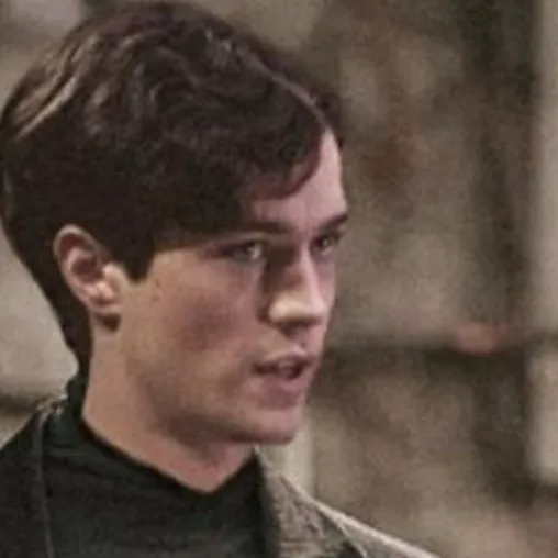 Chat with Tom Riddle - text or voice, Enjoy AI Chat Free & Safe