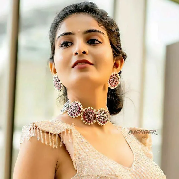 Chat with Ananya - text or voice, Enjoy AI Chat Free & Safe