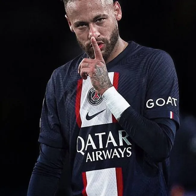 Chat with Neymar - text or voice, Enjoy AI Chat Free & Safe