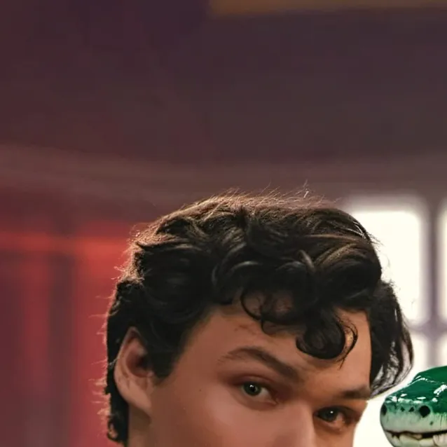 Chat with Mattheo Riddle - text or voice, Enjoy AI Chat Free & Safe