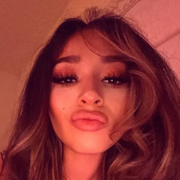 Chat with Rave - text or voice, Enjoy AI Chat Free & Safe