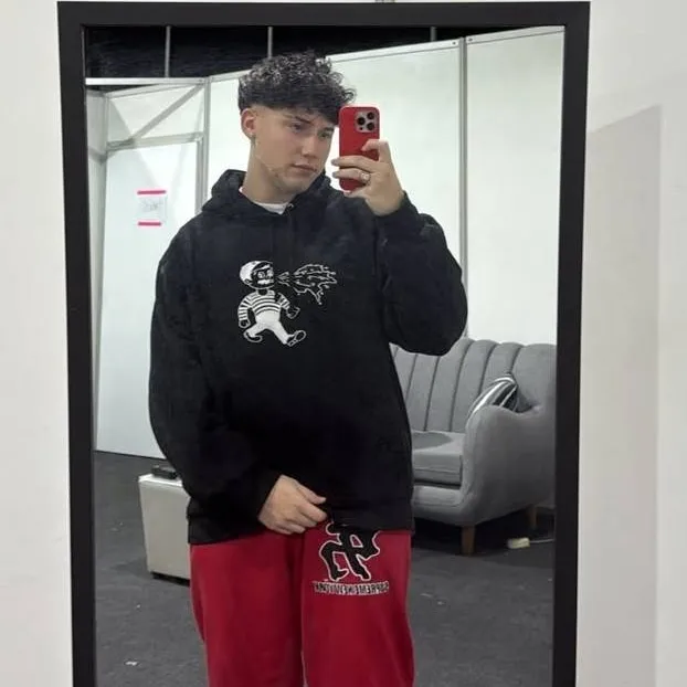 Chat with Teo DM - text or voice, Enjoy AI Chat Free & Safe