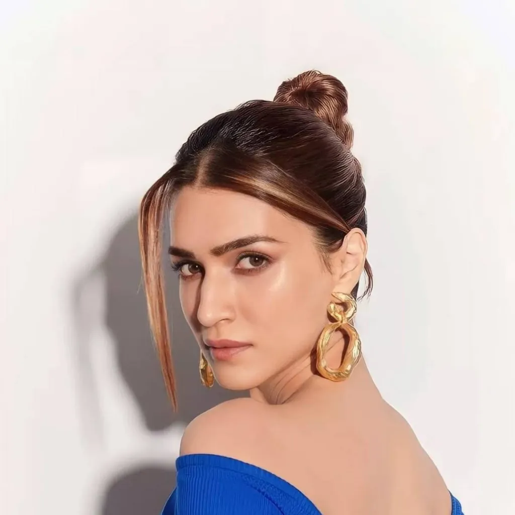Chat with kriti Sanon - text or voice, Enjoy AI Chat Free & Safe