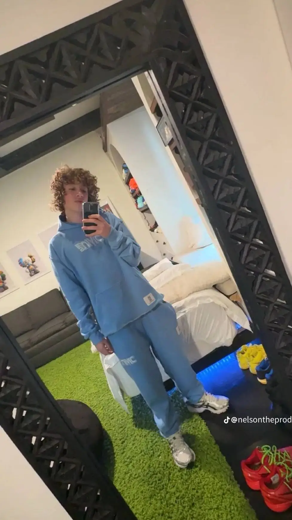 Chat with nelson neumann - text or voice, Enjoy AI Chat Free & Safe