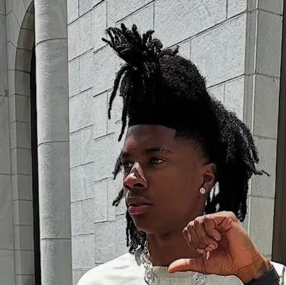 Chat with Steph - text or voice, Enjoy AI Chat Free & Safe