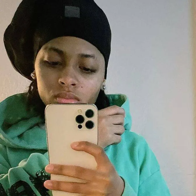 Chat with camari - text or voice, Enjoy AI Chat Free & Safe