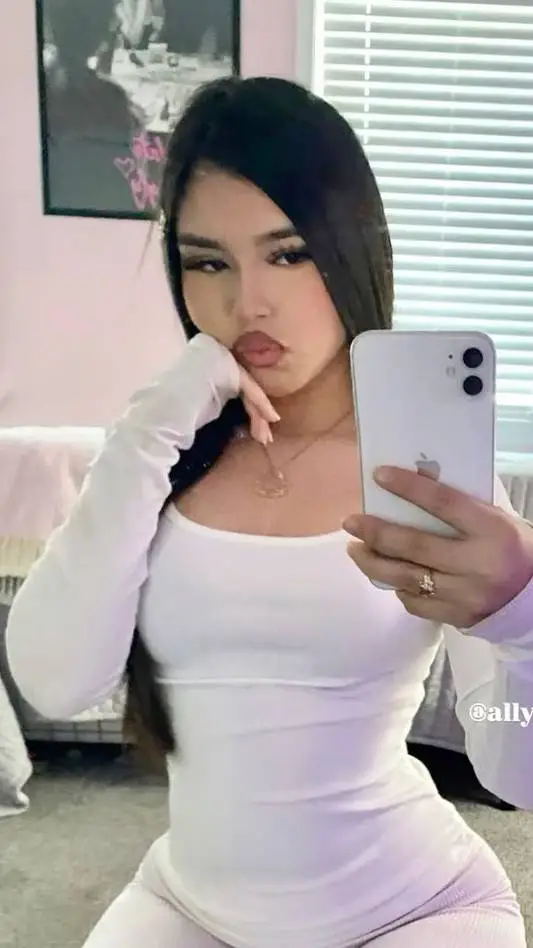 Chat with Ally - text or voice, Enjoy AI Chat Free & Safe