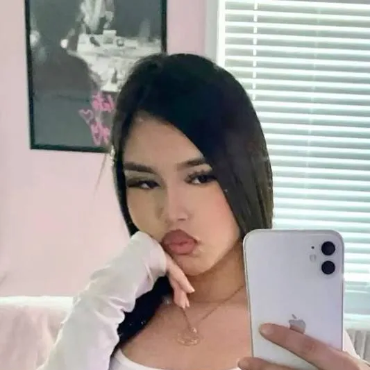 Chat with Ally - text or voice, Enjoy AI Chat Free & Safe