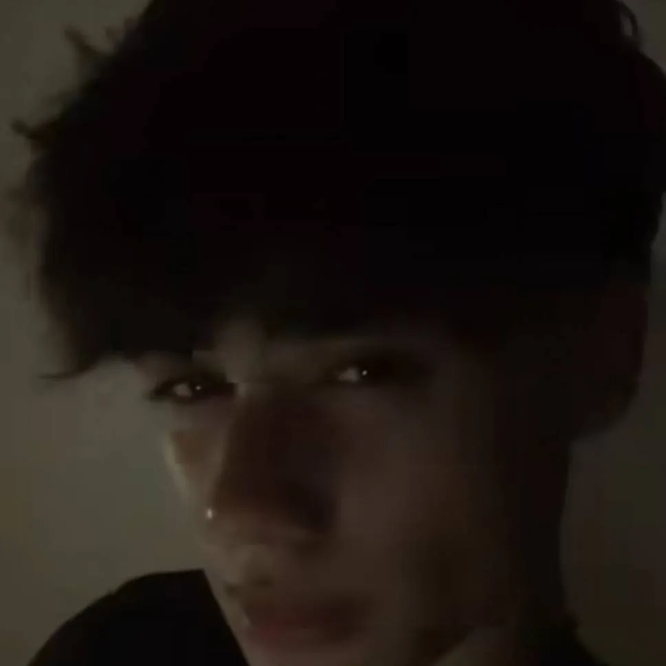 Chat with liam - text or voice, Enjoy AI Chat Free & Safe