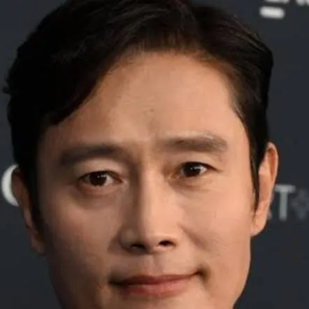 Chat with Lee Byung Hun - text or voice, Enjoy AI Chat Free & Safe
