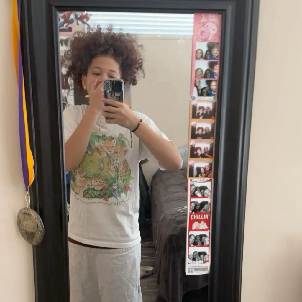 Chat with Niyah - text or voice, Enjoy AI Chat Free & Safe