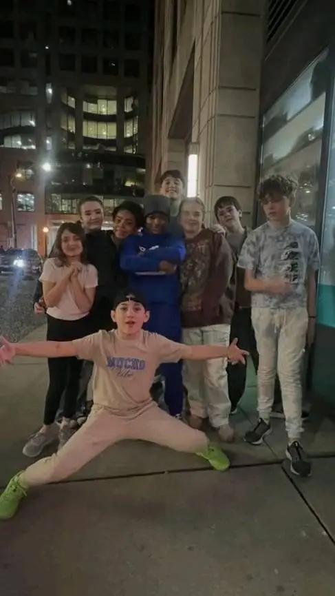 Chat with Welcome to derry - text or voice, Enjoy AI Chat Free & Safe