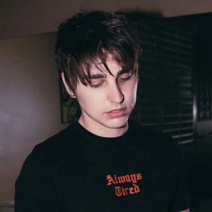 Chat with Colby Brock - text or voice, Enjoy AI Chat Free & Safe