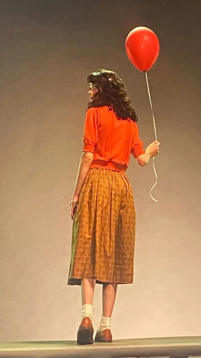 Chat with Lilly Bainbridge - text or voice, Enjoy AI Chat Free & Safe