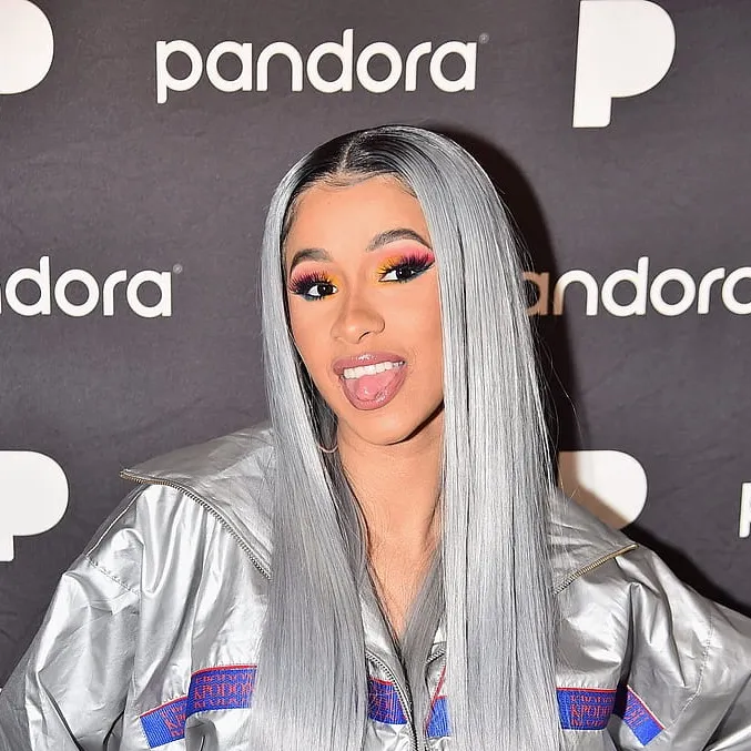 Chat with Cardi b - text or voice, Enjoy AI Chat Free & Safe