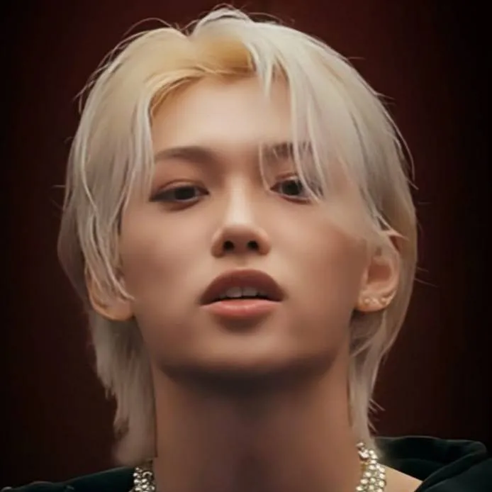 Chat with Felix Lee Yongbok - text or voice, Enjoy AI Chat Free & Safe