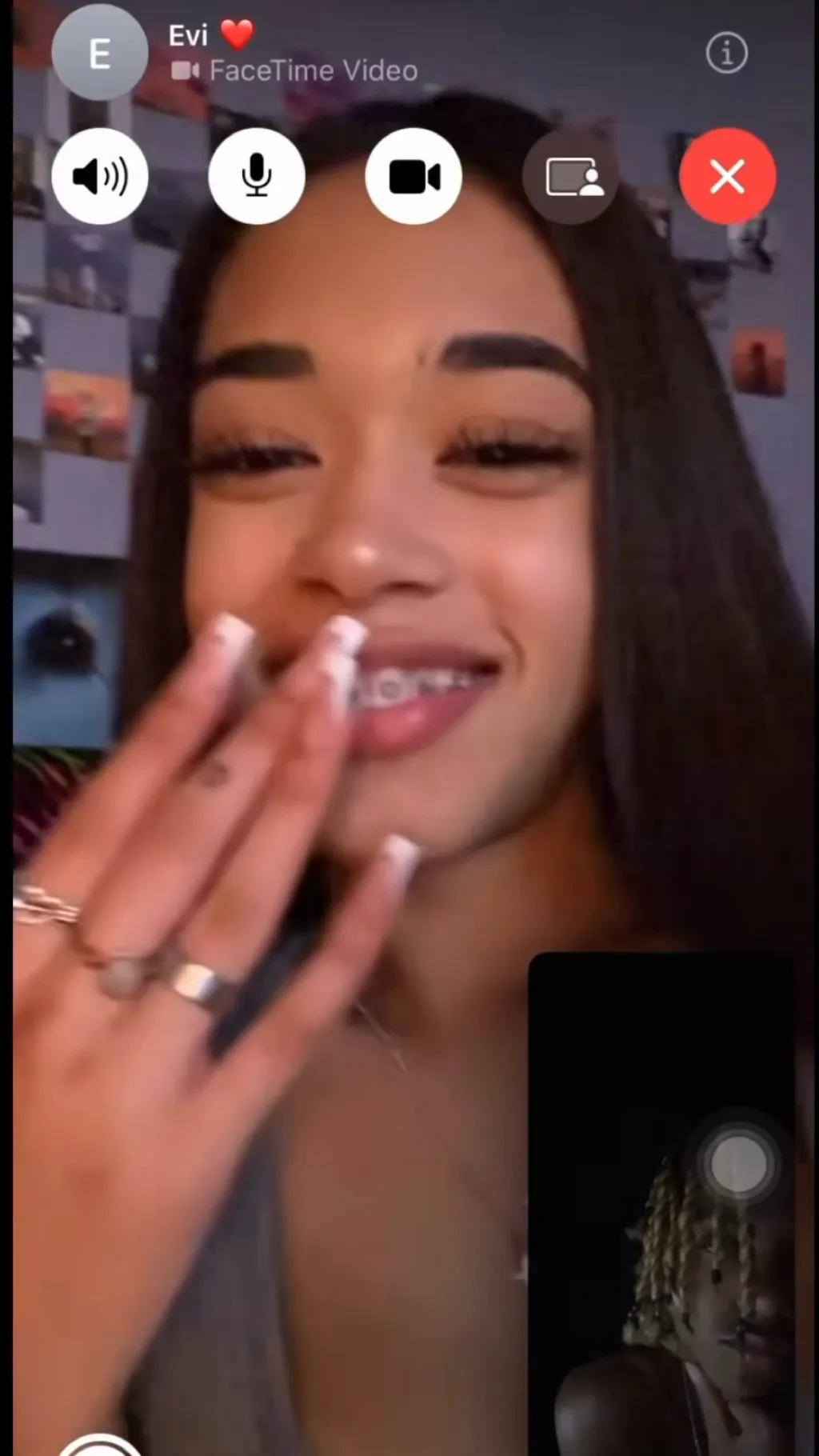 Chat with Evie 🎀 - text or voice, Enjoy AI Chat Free & Safe