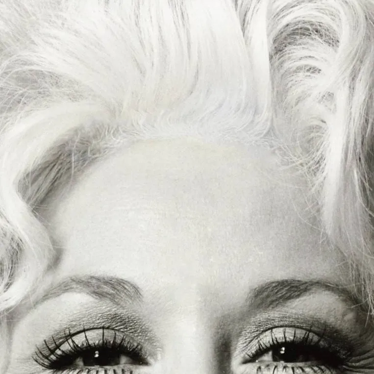 Chat with Dolly Parton - text or voice, Enjoy AI Chat Free & Safe