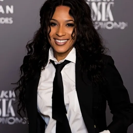 Chat with Singer Ciara - text or voice, Enjoy AI Chat Free & Safe