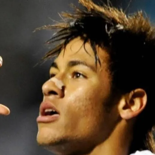 Chat with Neymar Jr - text or voice, Enjoy AI Chat Free & Safe