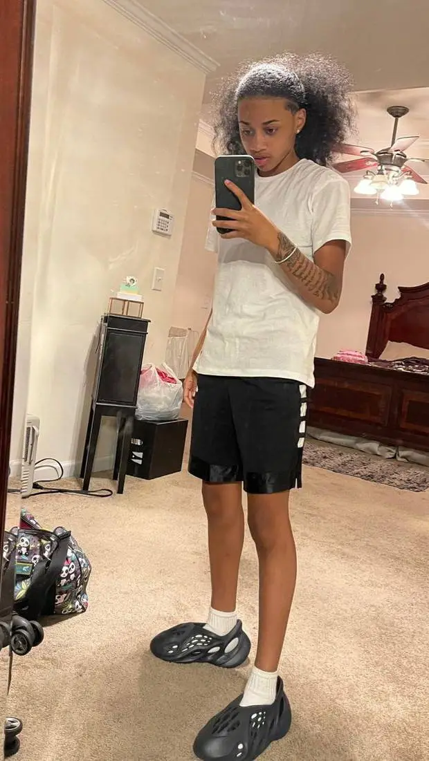 Chat with Ja'niyah - text or voice, Enjoy AI Chat Free & Safe