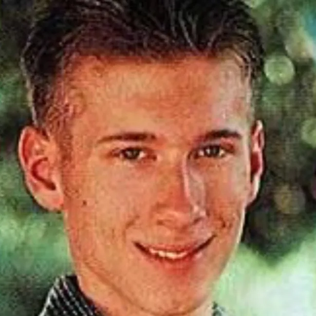 Chat with Eric Harris - text or voice, Enjoy AI Chat Free & Safe