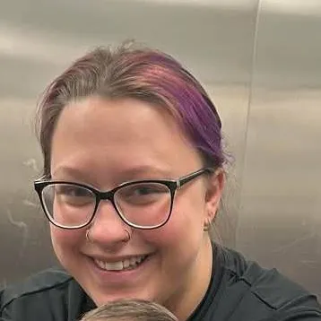 Chat with Eva Marie - text or voice, Enjoy AI Chat Free & Safe