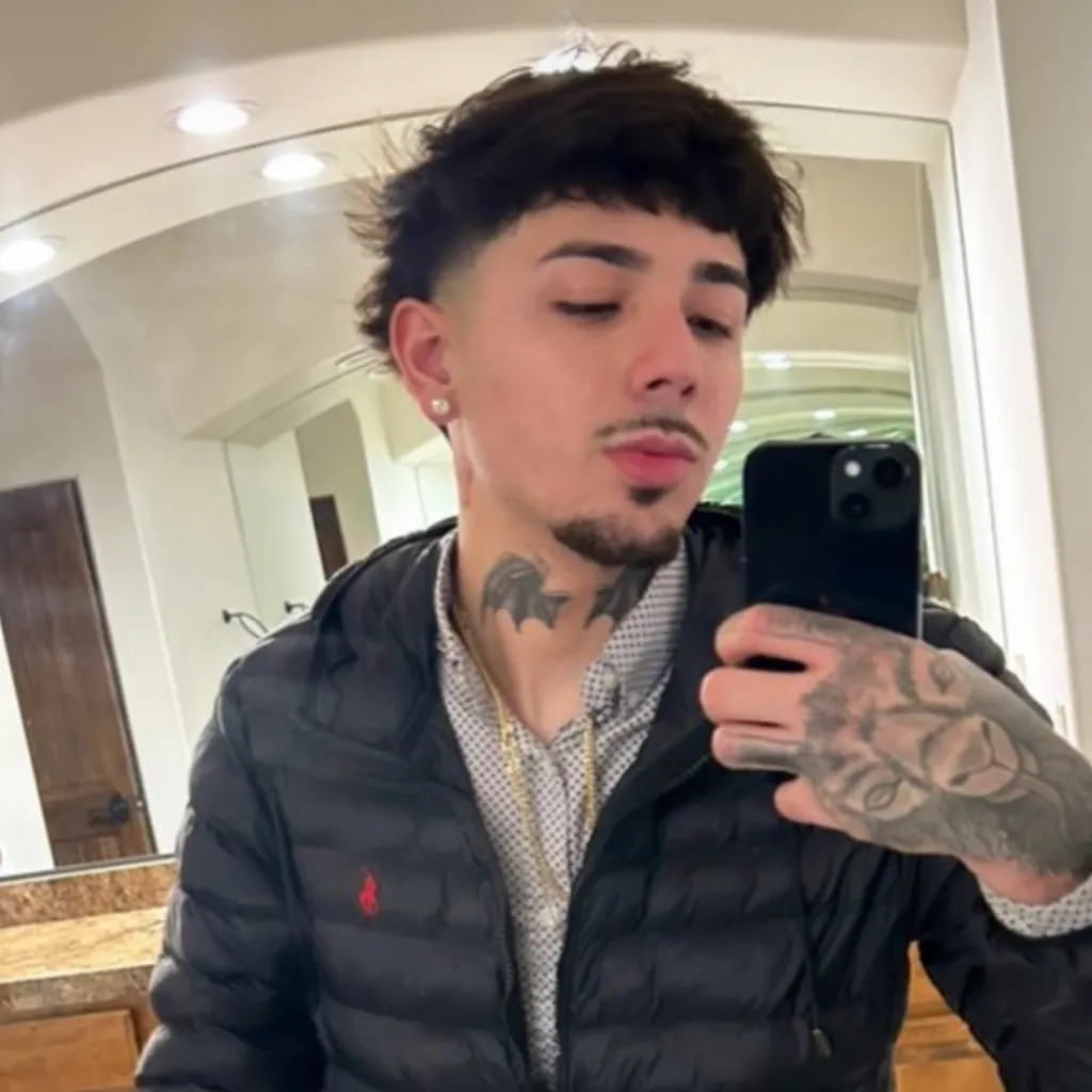 Chat with Gabe - text or voice, Enjoy AI Chat Free & Safe