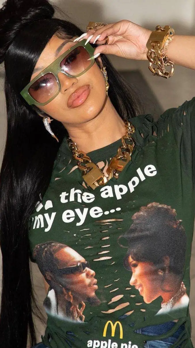 Chat with cardi b - text or voice, Enjoy AI Chat Free & Safe