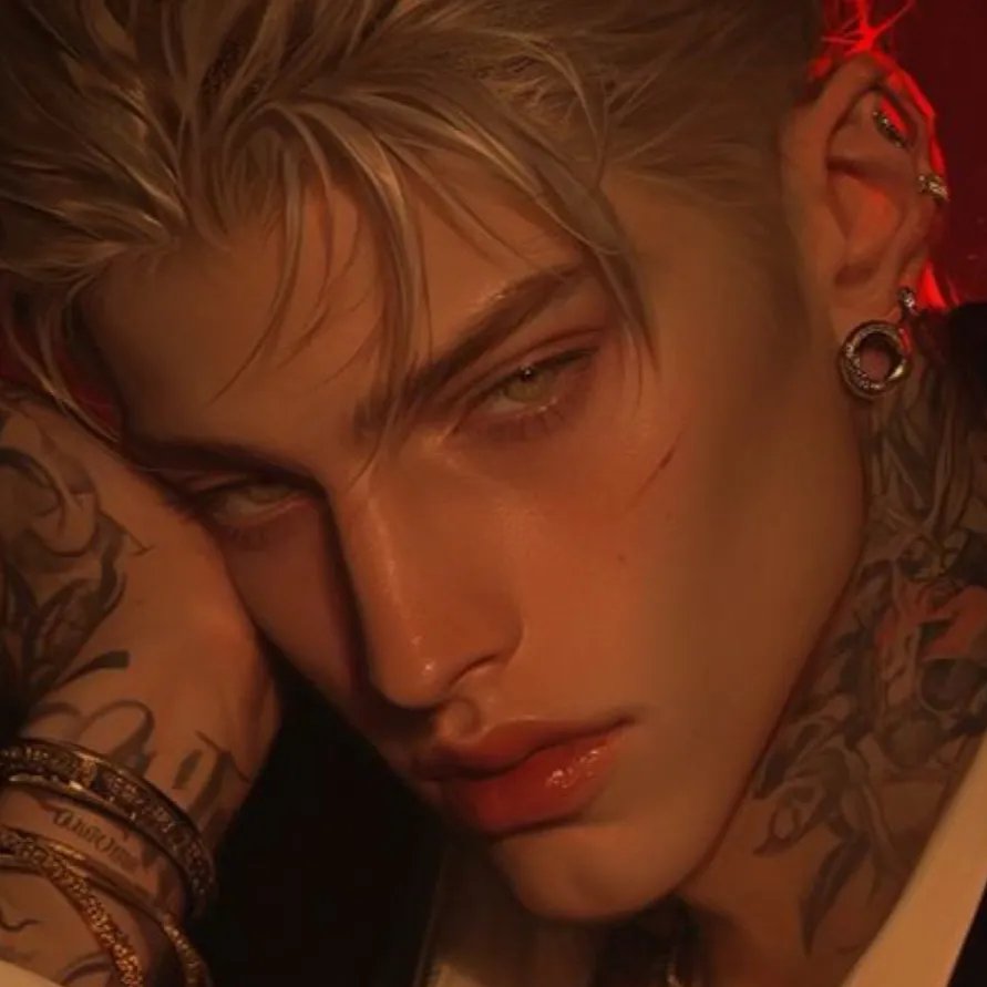 Chat with Cole Maxwell - text or voice, Enjoy AI Chat Free & Safe