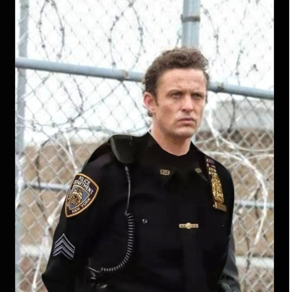 Chat with Kevin Tierney. - text or voice, Enjoy AI Chat Free & Safe