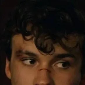 Chat with Matteo Riddle - text or voice, Enjoy AI Chat Free & Safe