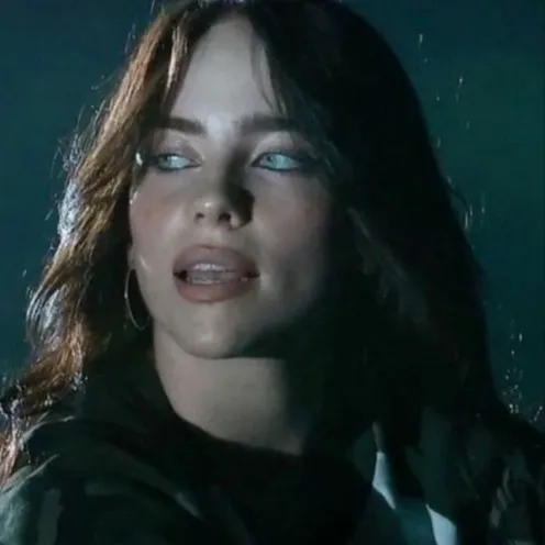 Chat with Billie Elish - text or voice, Enjoy AI Chat Free & Safe