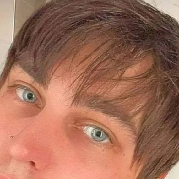 Chat with Colby Brock - text or voice, Enjoy AI Chat Free & Safe