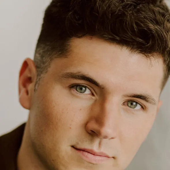 Chat with Nick Digiovanni - text or voice, Enjoy AI Chat Free & Safe