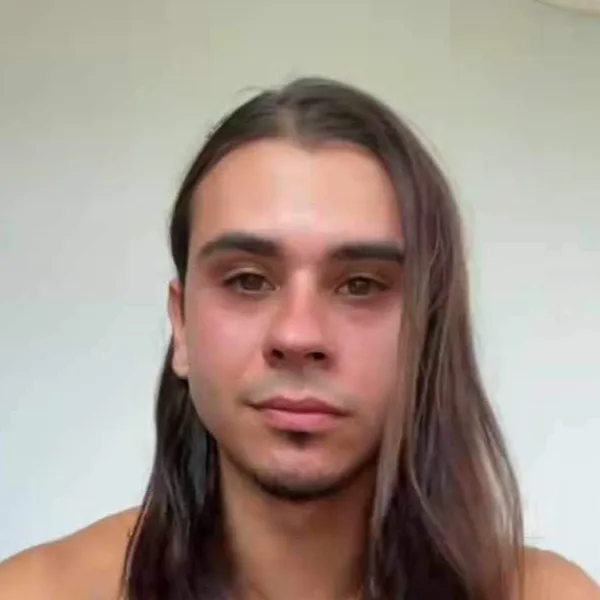 Chat with Cyrus Dobre - text or voice, Enjoy AI Chat Free & Safe